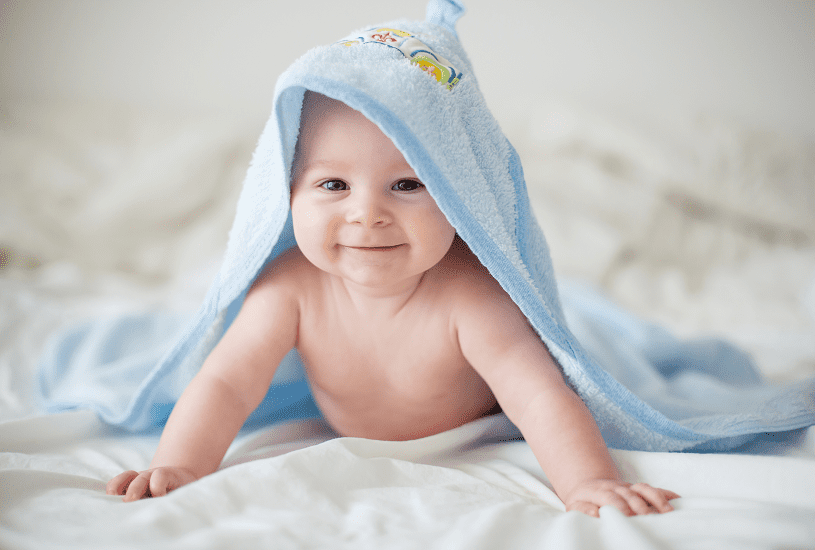 Primeiros Meses do Bebê: O Que Esperar - JC Móveis